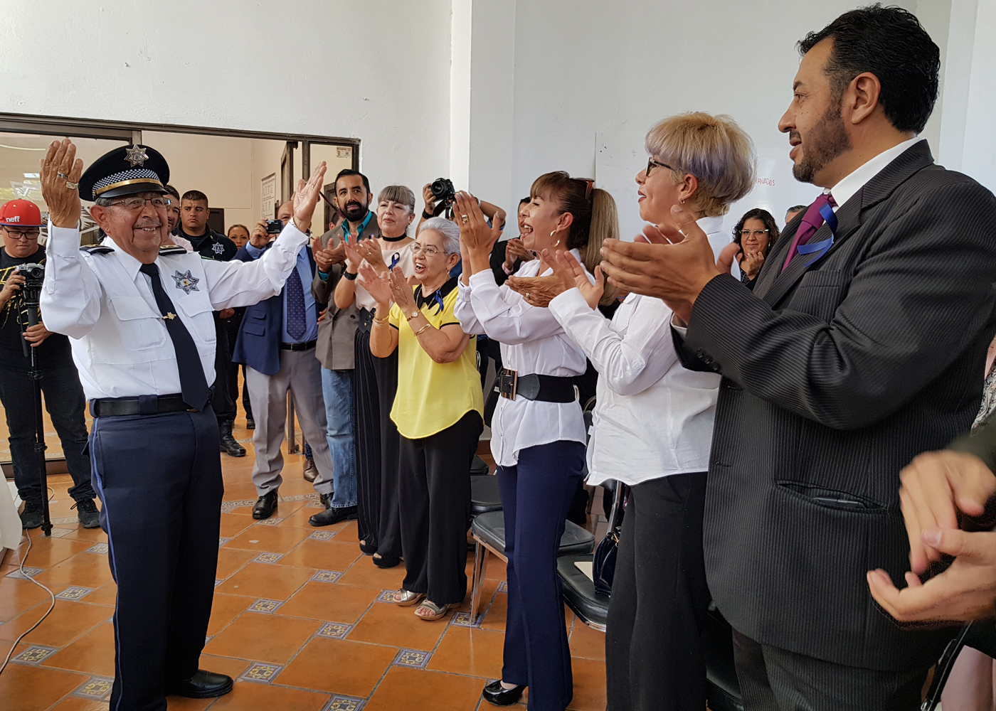 Rinden homenaje al capitán Félix Granados, policía de Ramos Arizpe1 ...