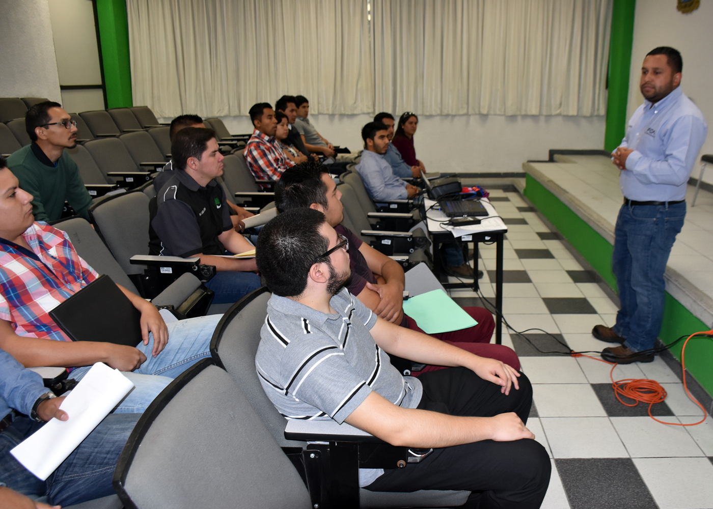 UTC+abre+sus+puertas+a+empresas+para+que+recluten+estudiantes | El ...