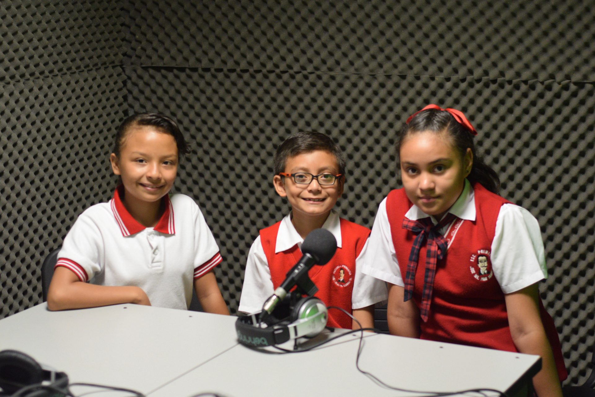 La única escuela primaria del país que forma niños locutores está en ...