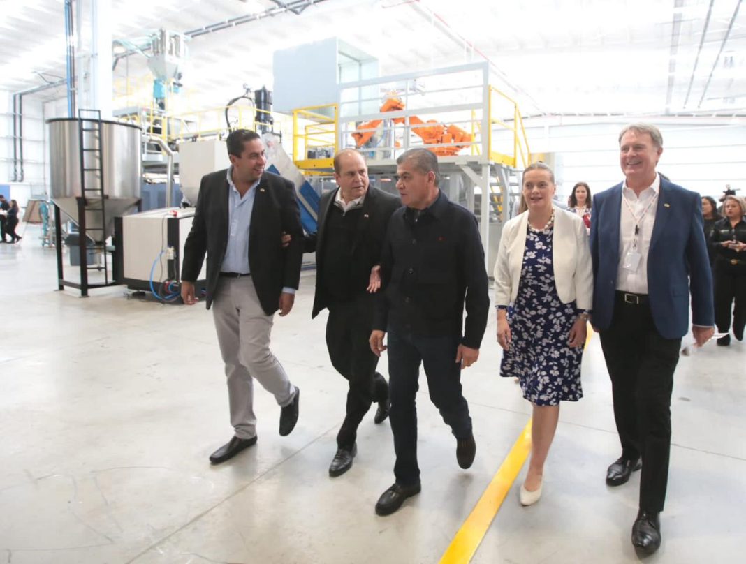 Inaugura Miguel Riquelme planta Mergon, en Ramos Arizpe