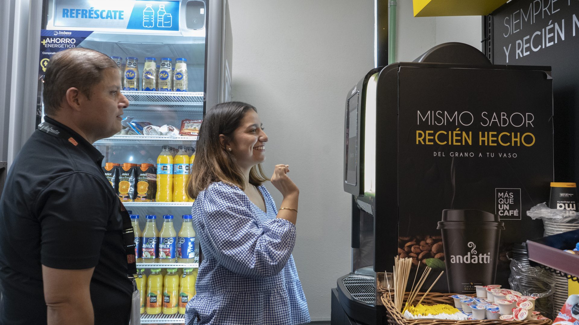 Tec de Monterrey en Saltillo inaugura OXXO Smart en sus instalaciones