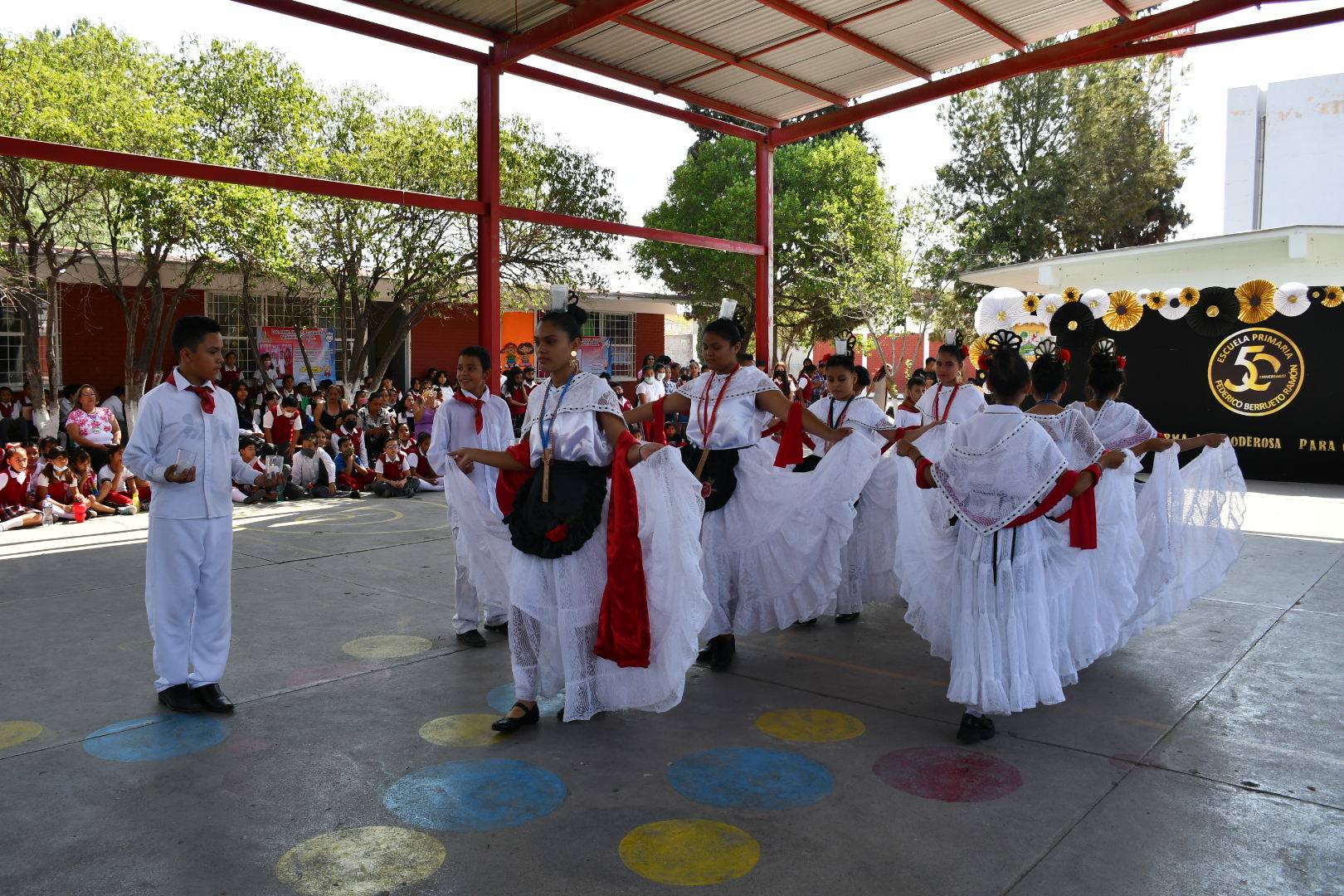 Celebran 50 Aniversario de la escuela primaria Federico Berrueto Ramón en Ramos Arizpe