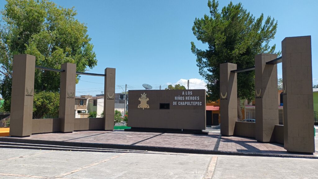 “Desaparecen” Niños Héroes del hemiciclo de la colonia Chapultepec en ...