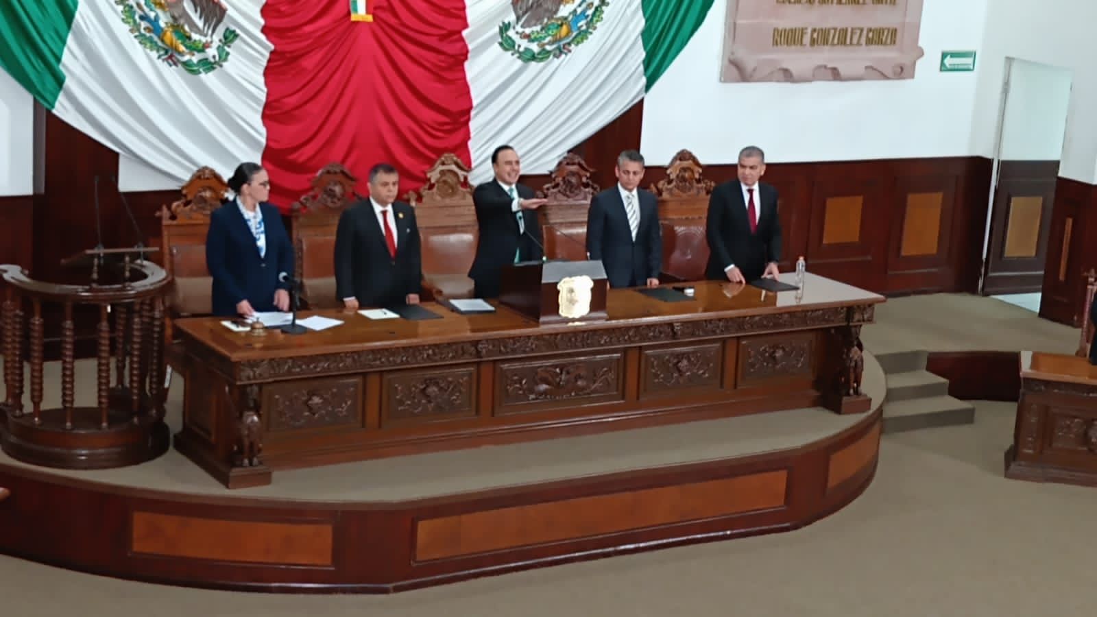 Es Manolo Jiménez Salinas Gobernador Constitucional del Estado de ...