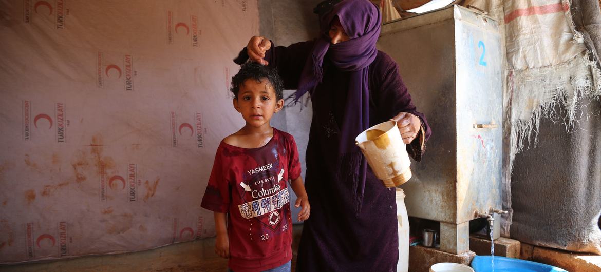 El 20% de los niños del mundo vive más de la mitad del año a ...