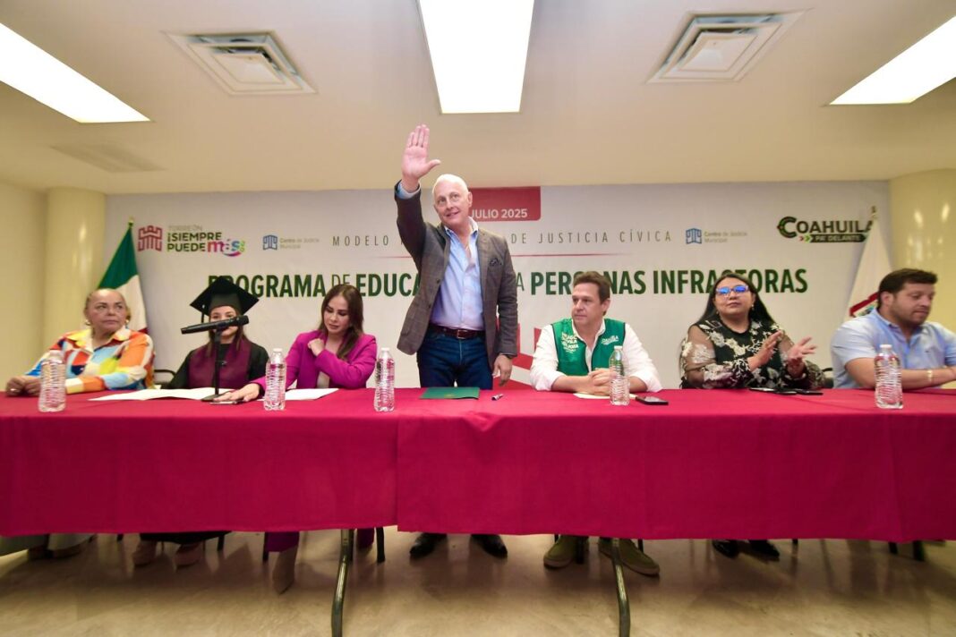 Román Cepeda preside la ceremonia de graduación del Programa de ...