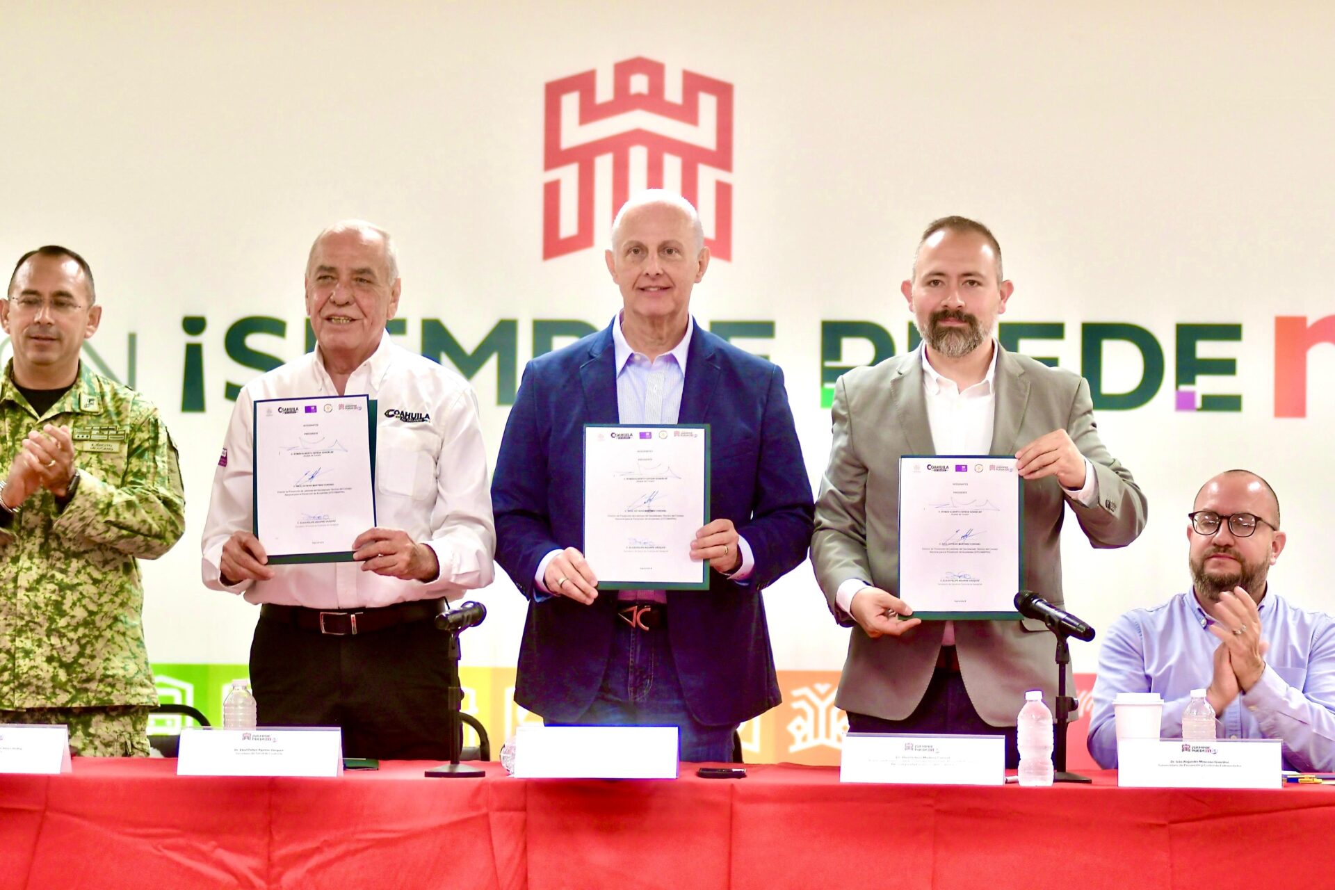 Román Cepeda preside la firma para la instalación del Consejo Municipal ...