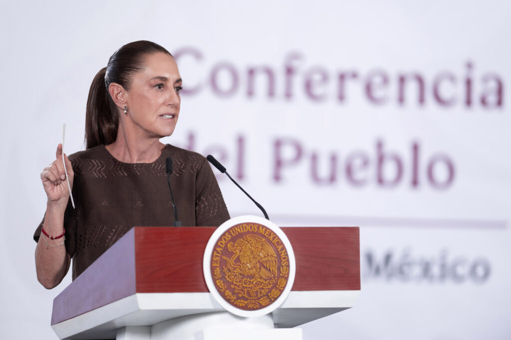 Pide Sheinbaum tener tranquilidad ante reporte de retiro de visas